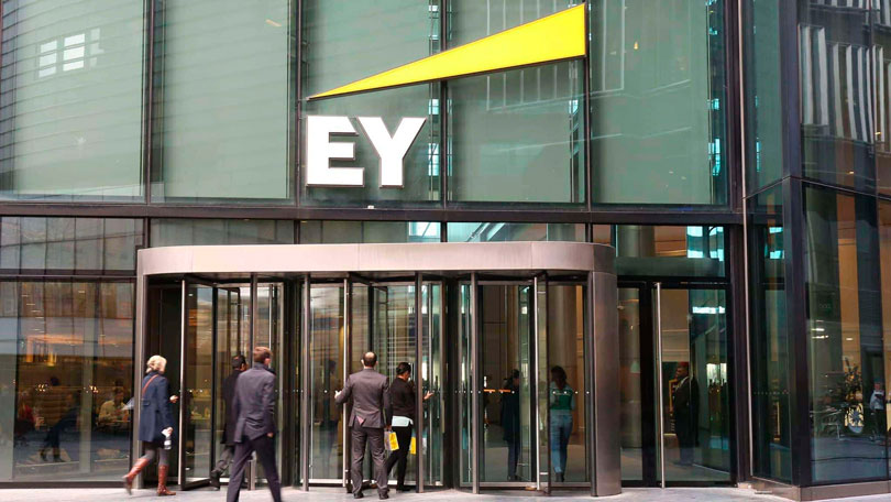Trainee EY: vagas e como participar do programa